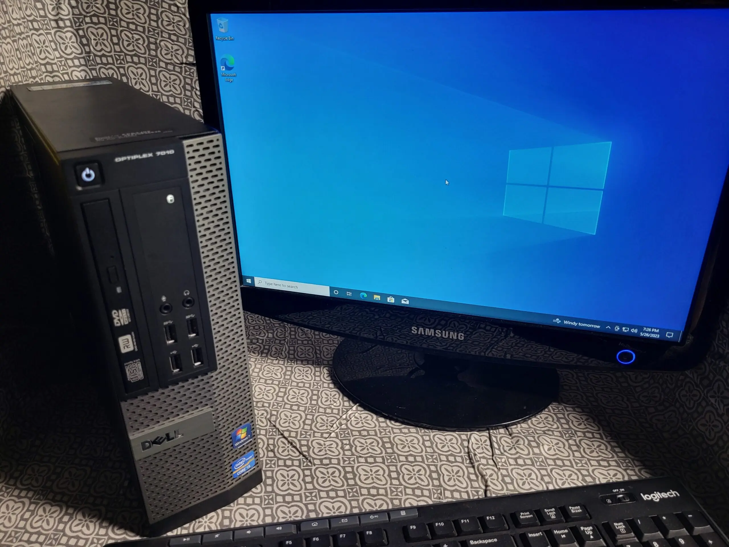 Dell OptiPlex 7010 Small Form Factor Desktop