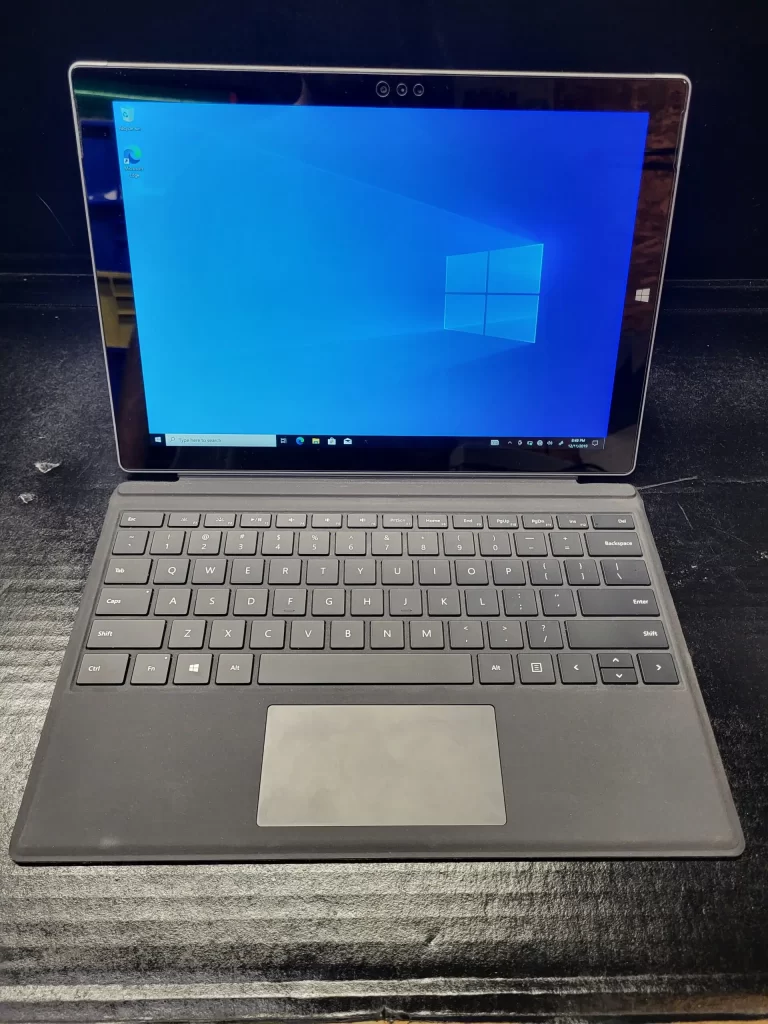 Microsoft Surface Pro 3 Tablet 512GB, Intel Core i7, and 8GB - Keyboard ...