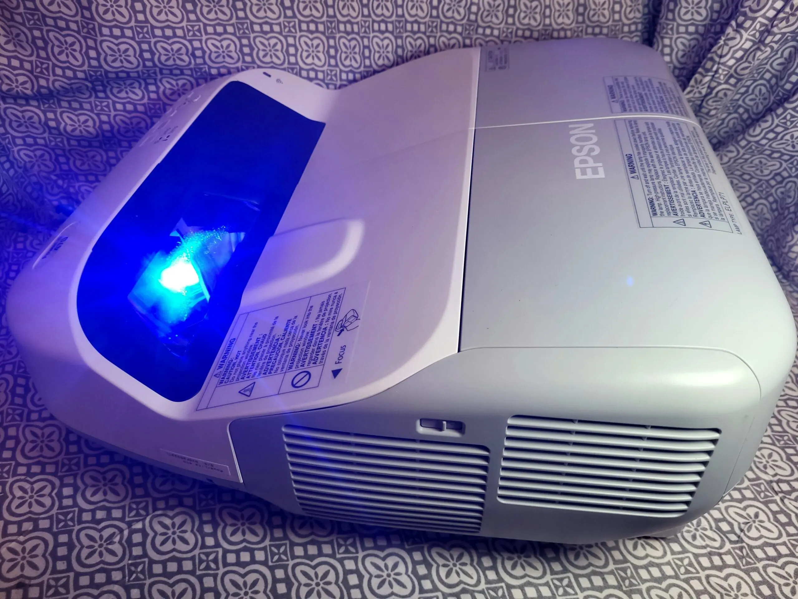Epson PowerLite 470 Projector - Letalia's Loot Used & Refurbished ...